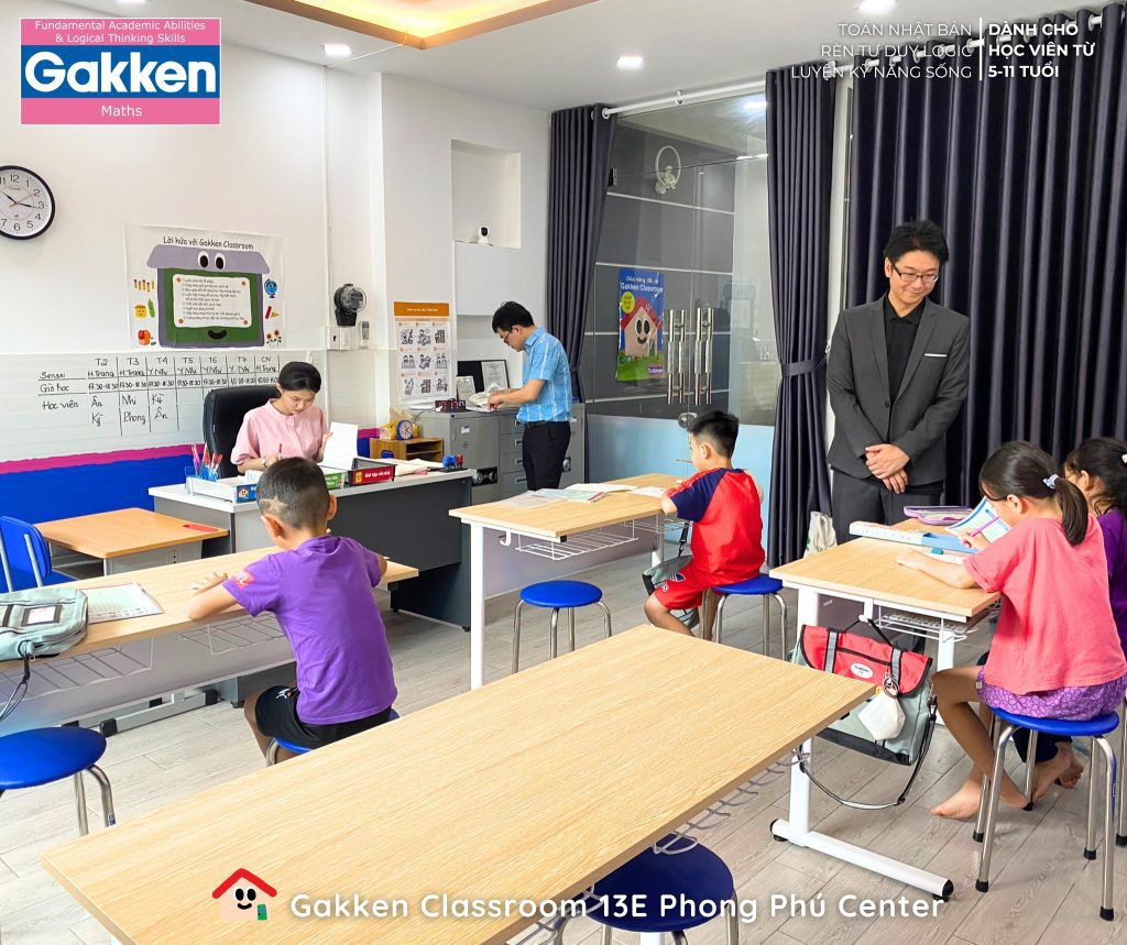 Chủ Tịch Toyoshima Thăm Gakken Classroom 13E Phong Phú Center - https://gakken.edu.vn